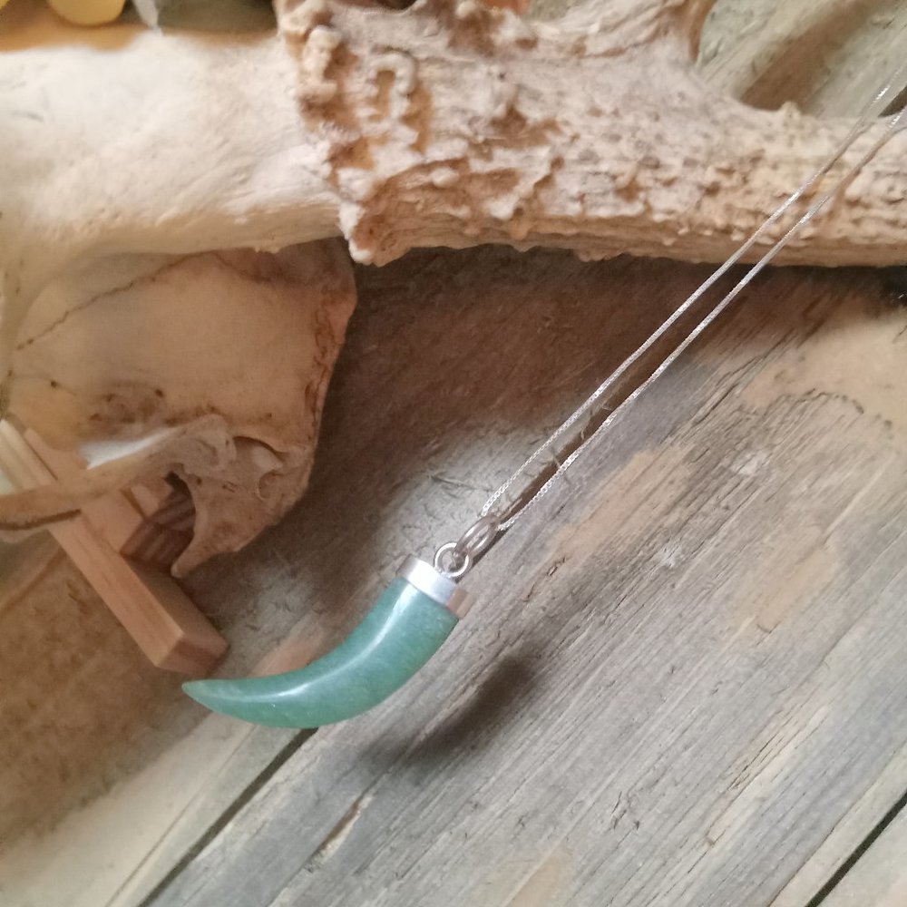 Serpentine Horn Set In Sterling Silver - Gem